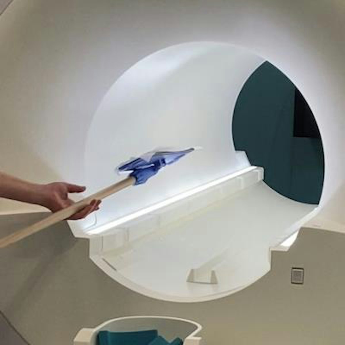 MRI cleaning kit gets tested in Melbourne | AuntMinnieEurope