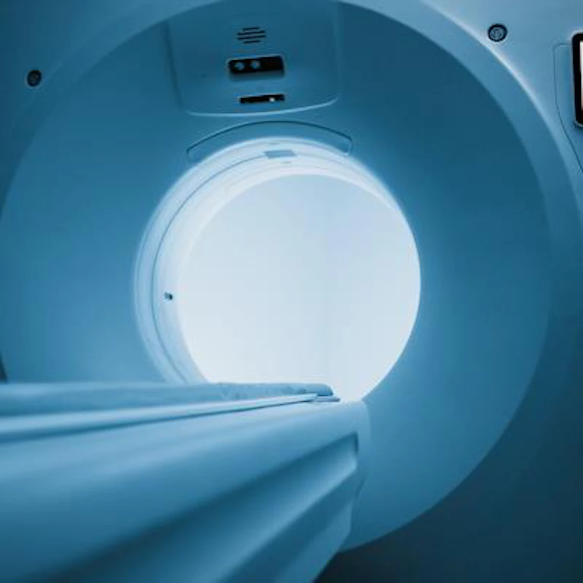 GE launches new Revolution Ascend CT scanner | AuntMinnieEurope