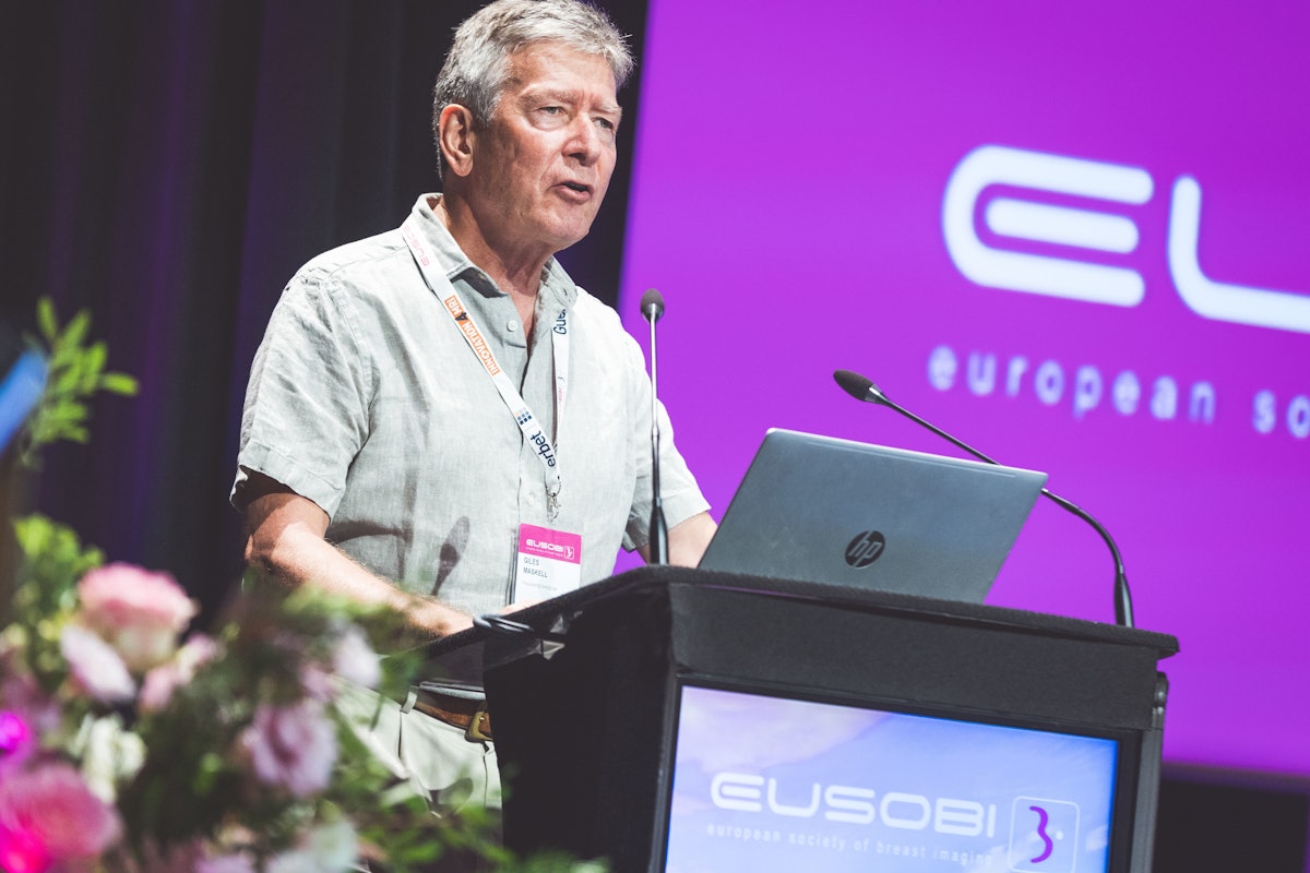 Referee! The impact of new technology in football and radiology ...