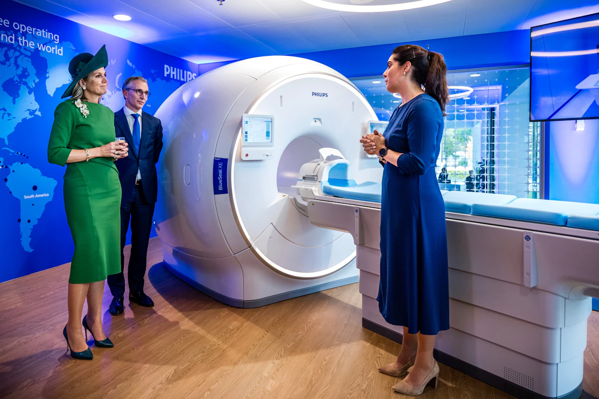 Philips opens new headquarters in Netherlands; queen attends ceremony ...