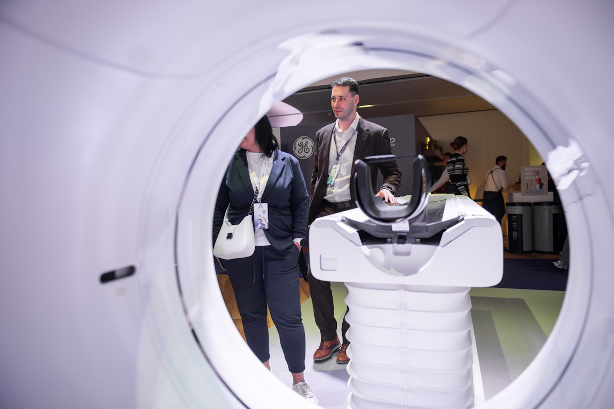 GE HealthCare features new MRI scanners, PCCT system | AuntMinnieEurope